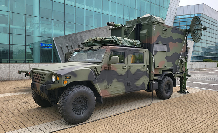 휴니드, 대용량무선전송체계(HCTRS)로 K-방산 전술통신 분야 수출길 개척 나서