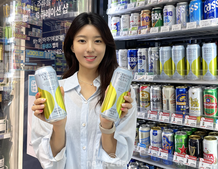 [신상NEWS] GS25 ‘소비뇽레몬블랑하이볼’·하이트진로 ‘日위스키 후지 시리즈’