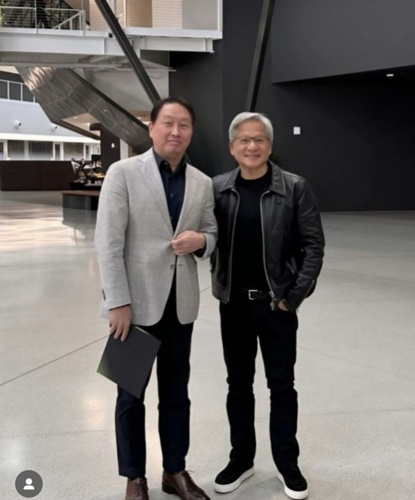 엔비디아, 韓에 ‘GPU 26만장’ 제공…삼성·SK·현대 ‘AI 동맹’으로 공급난 속 ‘단비’